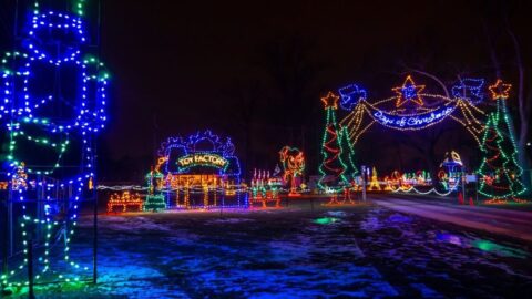 Holiday Things To Do In CT - Light Shows - Wife Mother Runner